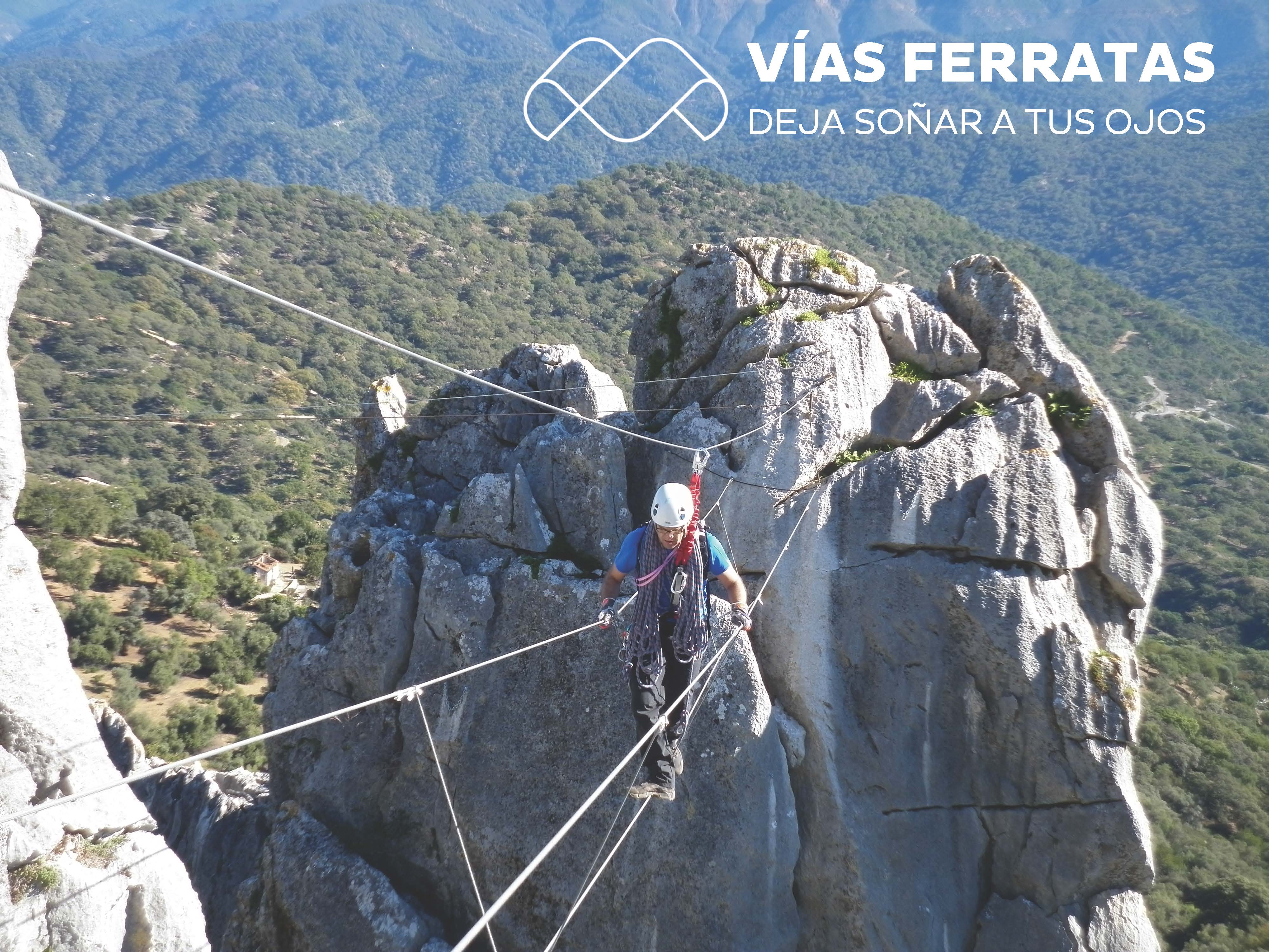 Initiation spéciale Via Ferrata - Site officiel de tourisme d'Andalousie